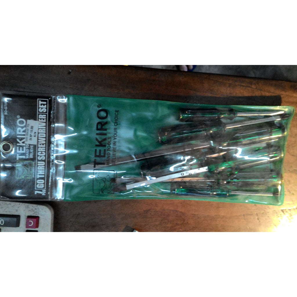 SCREWDRIVER SET / OBENG SET BAUT TEKIRO – Timur Jaya